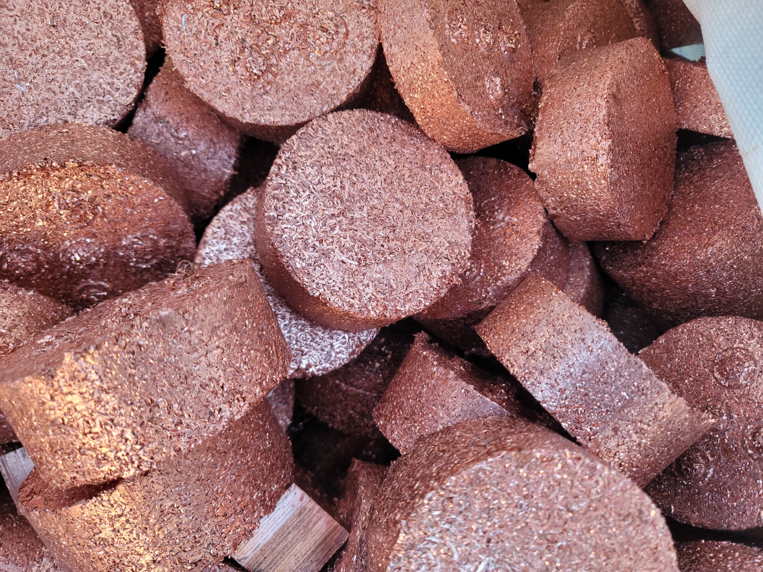 퍽(Copper-puck) - (주)정우금속산업 홈페이지